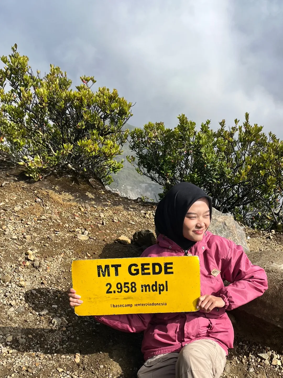 7 Kisah Ajaib dan Sejarah Gunung Gede yang Bikin Pendaki Merasa Jadi ...