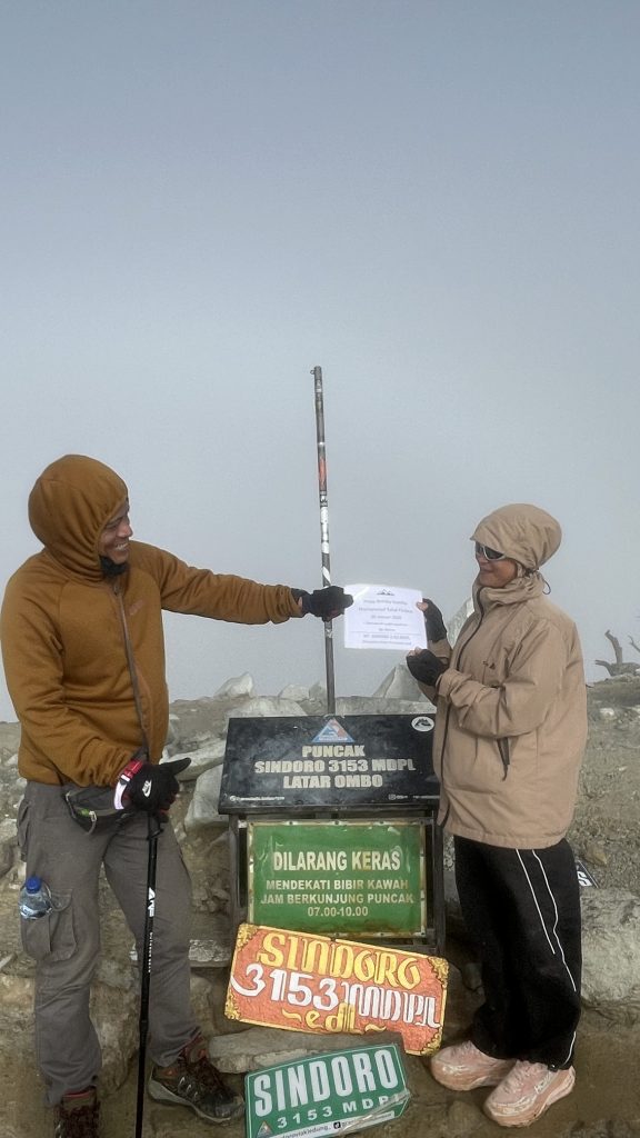 Porter Sindoro Via Sigedang: 7 Rahasia Pendakian Anti Galau yang Bikin ...